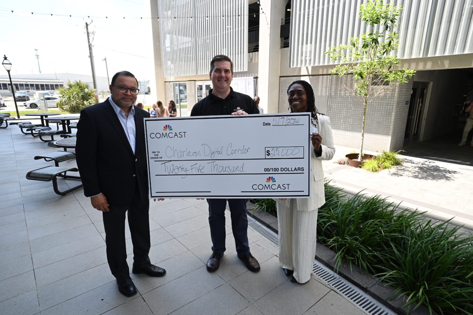 Comcast Launches WiFi-Connected “Lift Zone” in Partnership with the ...