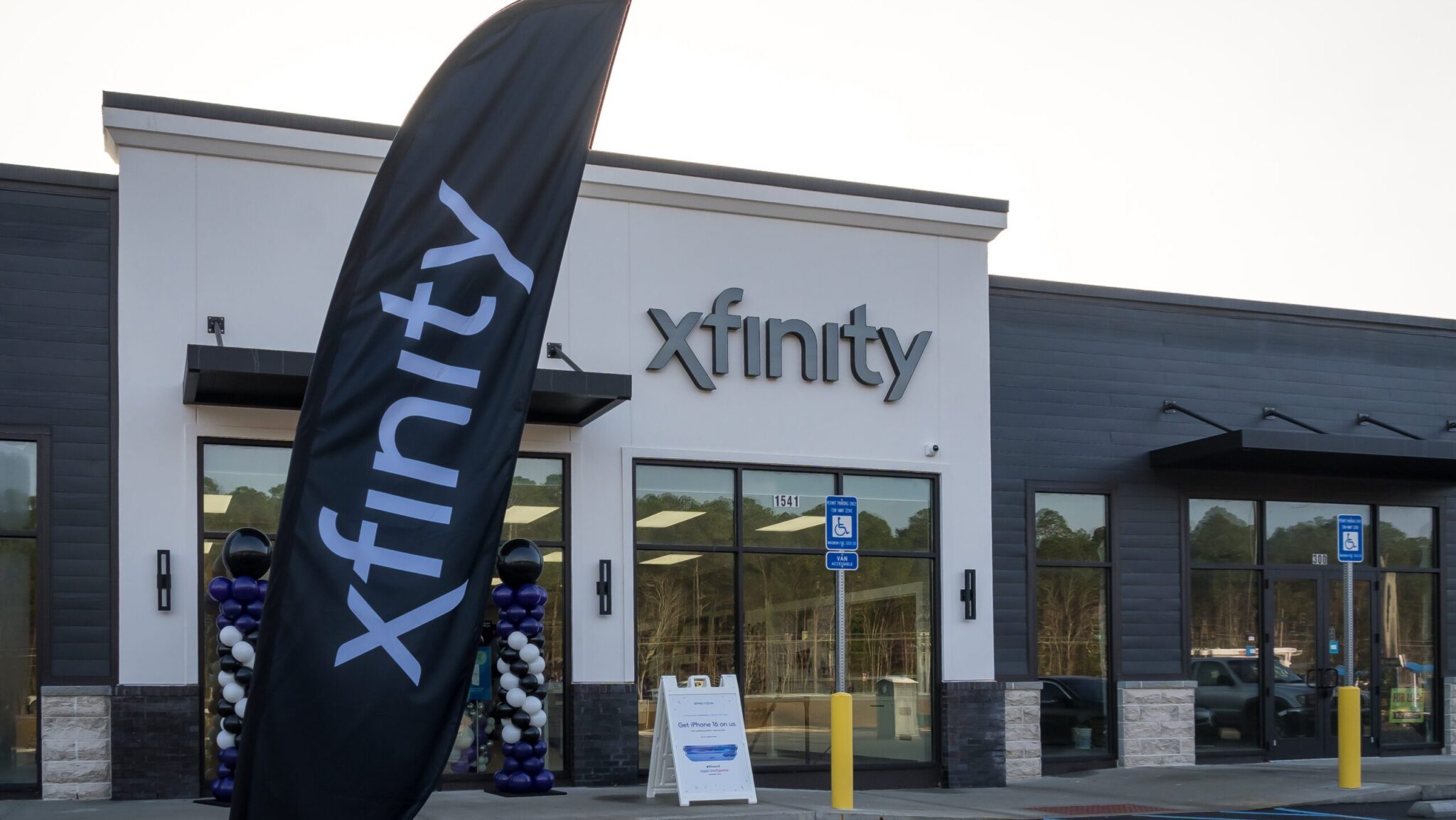 Comcast Unveils New Xfinity Retail Store in Pooler | Comcast South